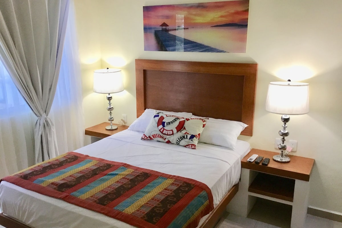 Estúdio Familiar, Vista para a cidade | Roupa de alta qualidade, cofre no quarto, com decoração personalizada