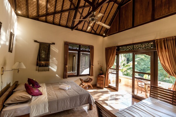 Hot Deal!1br Authentic Lodge In The Centre Of Ubud - Ubud