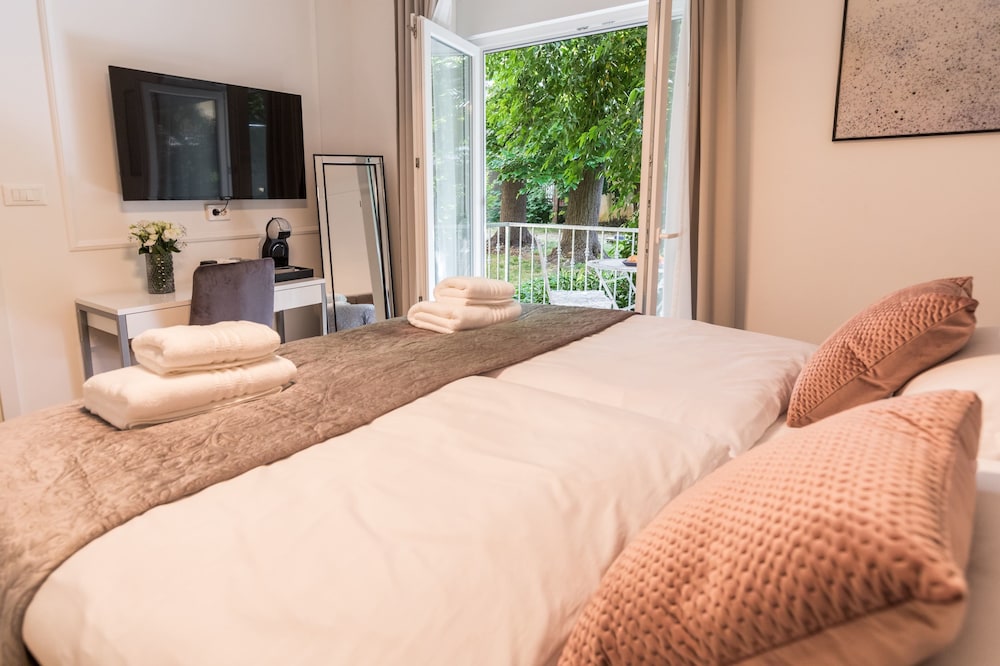 Luxury Rooms With Balcony - Zadar