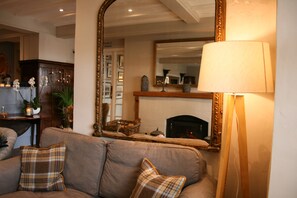 2 bares/lounges 