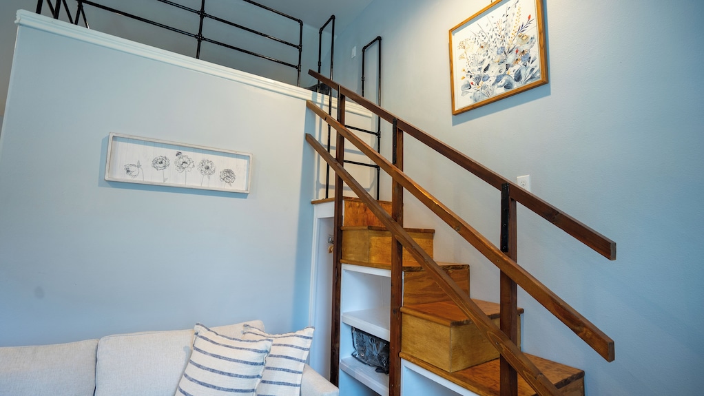 Modern Tiny Home Near River, Lake & Pickleball Courts - Canyon Lake, TX