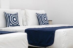 Quarto Quádruplo de Luxo, várias camas, vista para o jardim | Cortinas/cortinados opacos, quartos insonorizados 