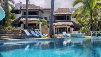 Vila conforto, 1 quarto, vista para o oceano (Girasol) | Frigobar, individualmente decorados, individualmente mobiliados