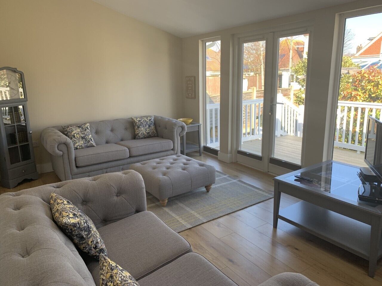 Garden Holiday Lodge - The Sunshine Coast Of Eastbourne, East Sussex - Eastbourne