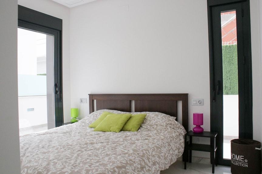 Villa Met Privézwembad, Gratis Wifi, Dakterras + Babyspullen - Los Alcázares