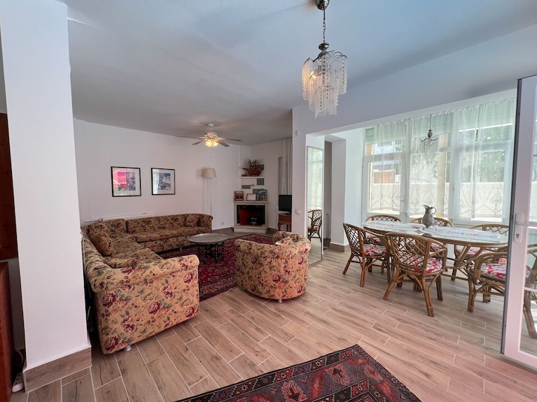 Large House Only 100m To The Beach, Shopping And Going Out Local Centre Kemer - Kemer