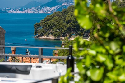 Apartments Rilovic, City and Sea view apartments