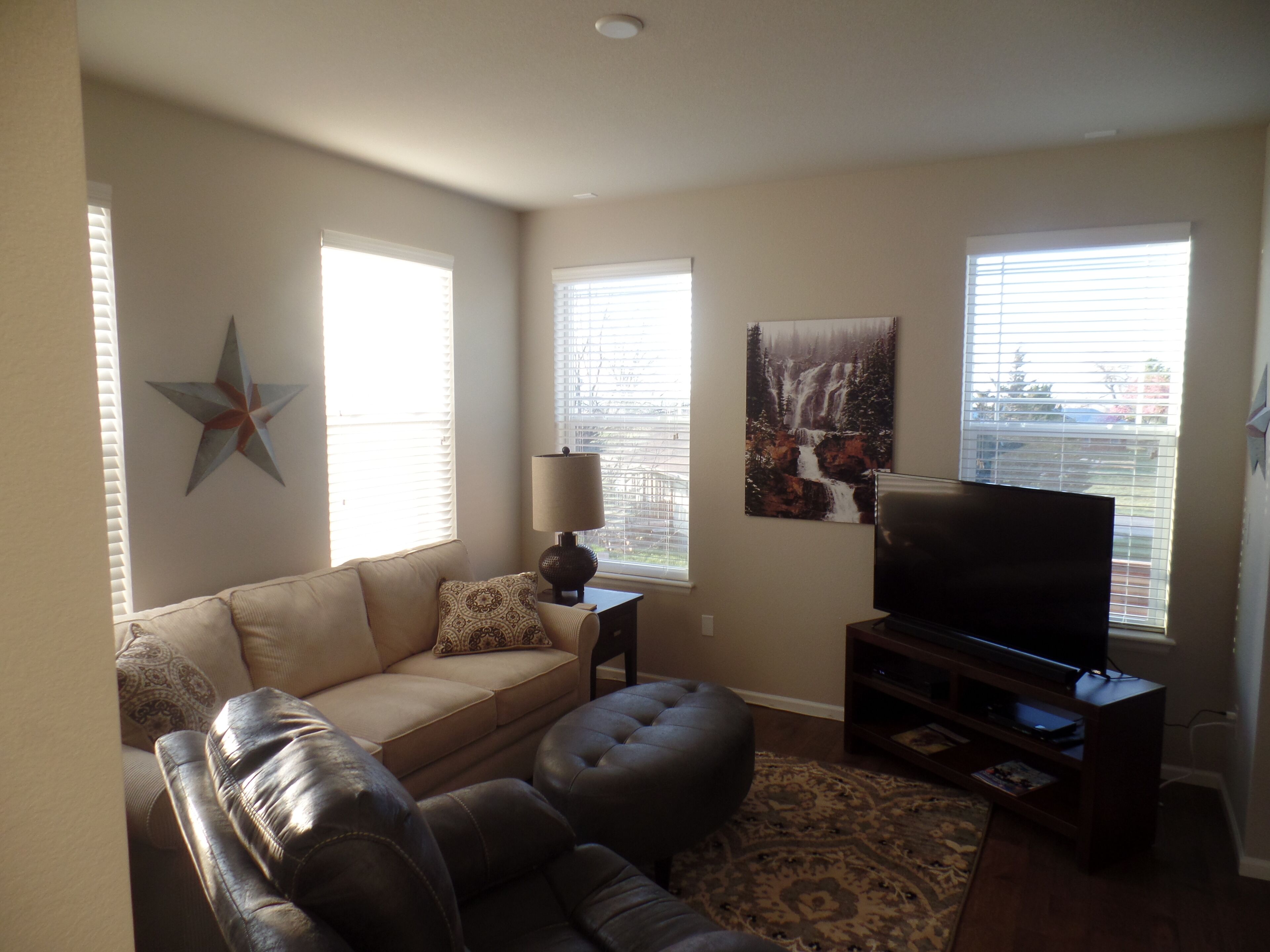 Beautiful Home With Mountain Views - Thornton, CO