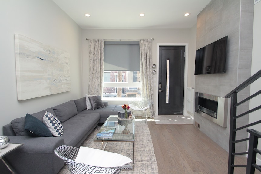 Sleek + Posh! 4 Bed/3.5 Baths! +Roofdeck! - Sleeps 12! - Philadelphia, PA