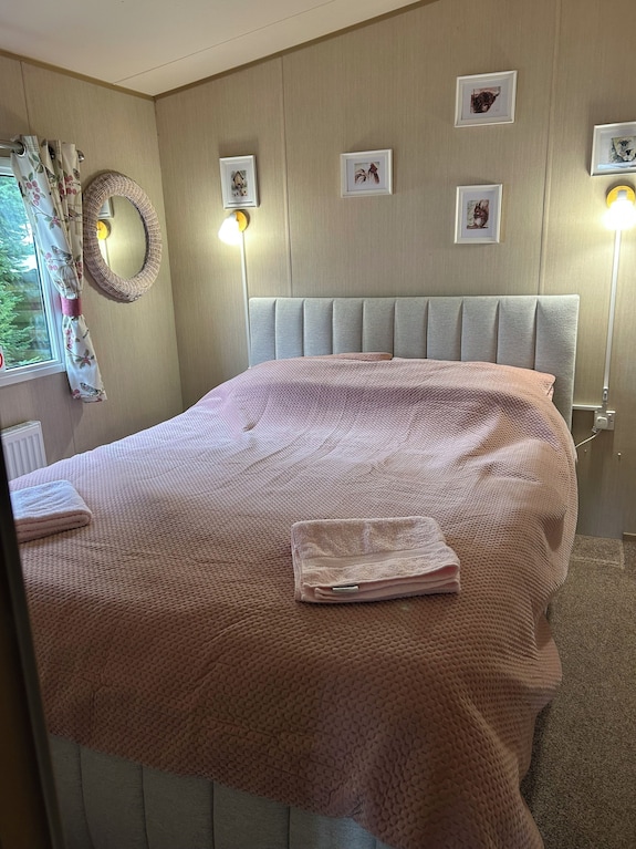 Cairn Toul Is A Comfortable Well Equipped Chalet Ideal For A Highland Break - Moray