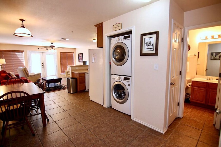 Jack's Penthouse | 3rd Floor Condo | Walk To Schlitterbahn - New Braunfels, TX