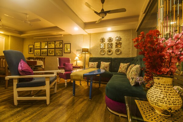 Wow Stayz2 Misty Meadows - Pachmarhi