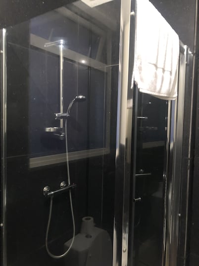 The Salford Arms Hotel - Adults Only