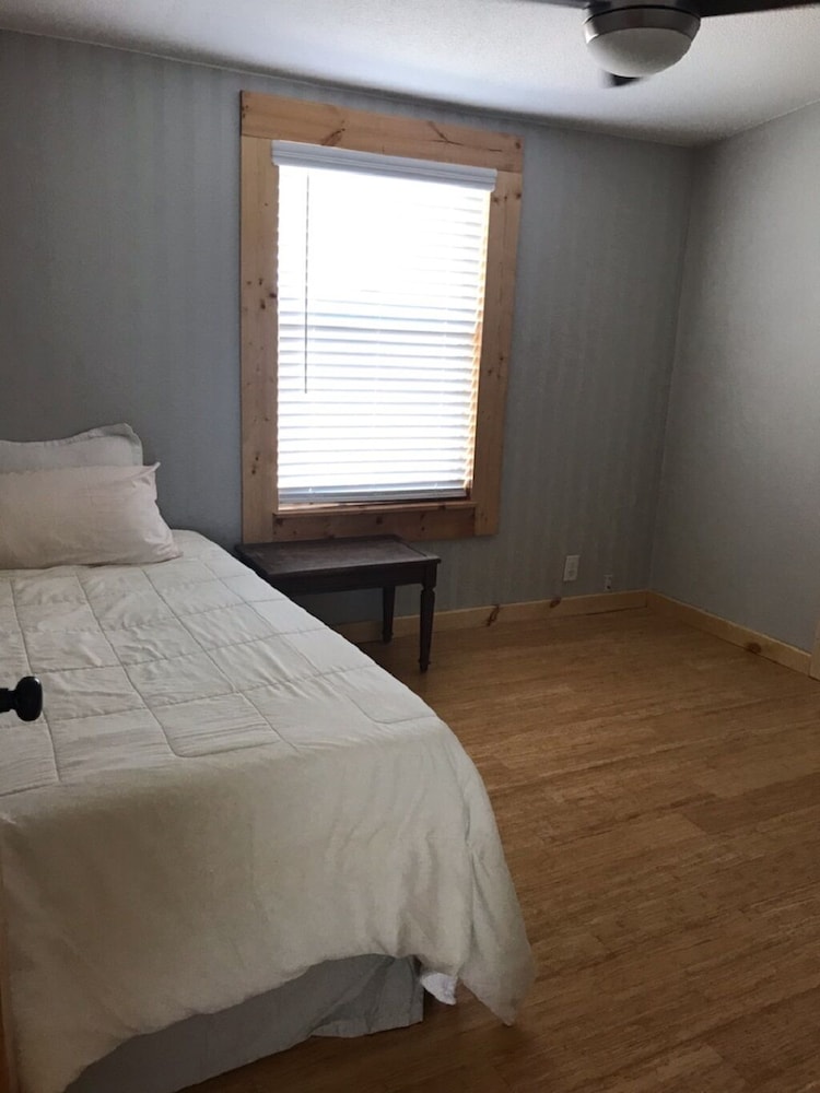 Welcome To Our Home! Relax! Hike, Explore, Star-gaze, Canoe Day-trips - Fort Davis, TX