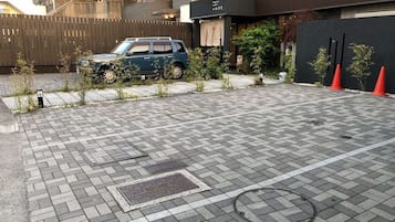 Estacionamento sem assistência (pago) (JPY 1000 por noite)
