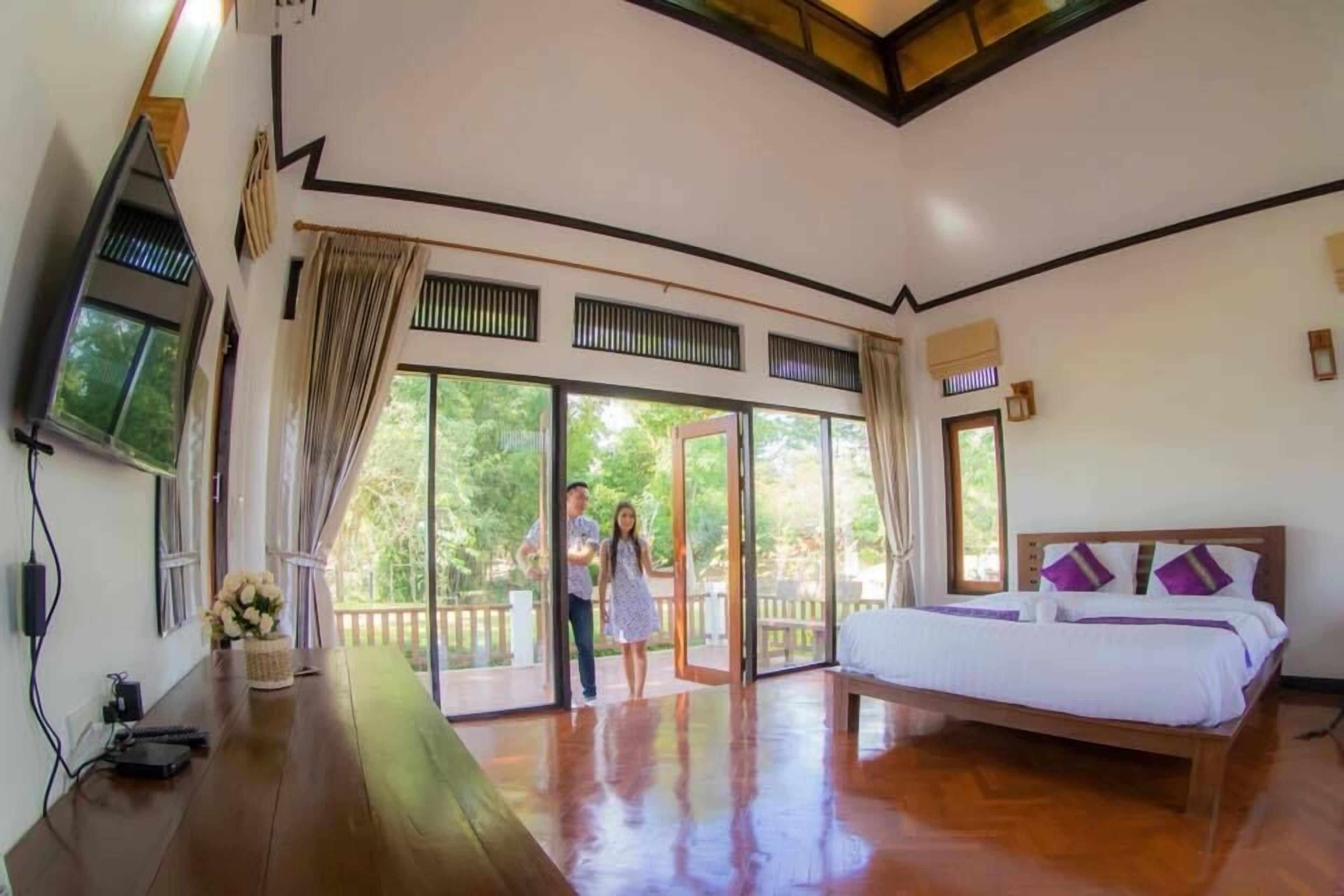 Private Poolvilla | Cortinas blackout, Wi-Fi de cortesia, roupa de cama