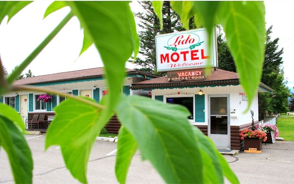 Lido Motel - Alberta