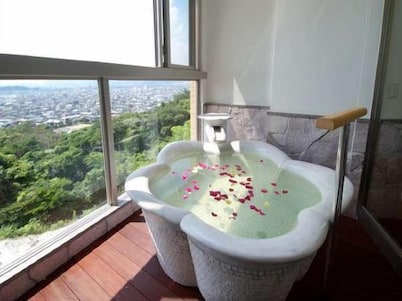 Sunhills Mikawawan