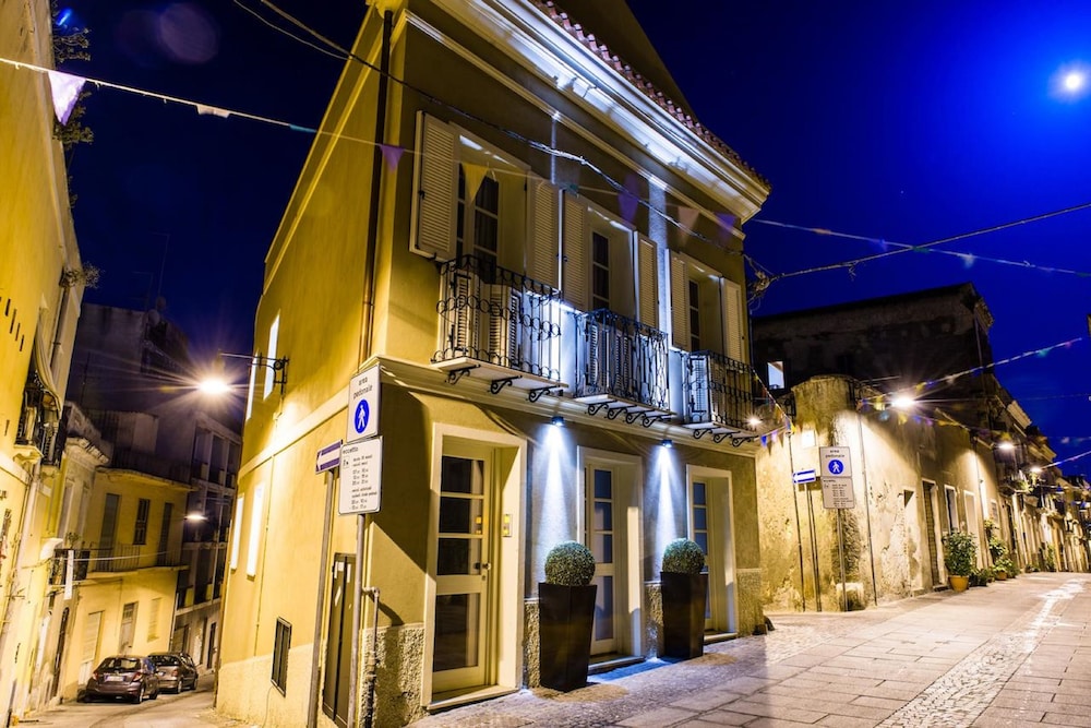 Rigel Villanova Rooms - Cagliari