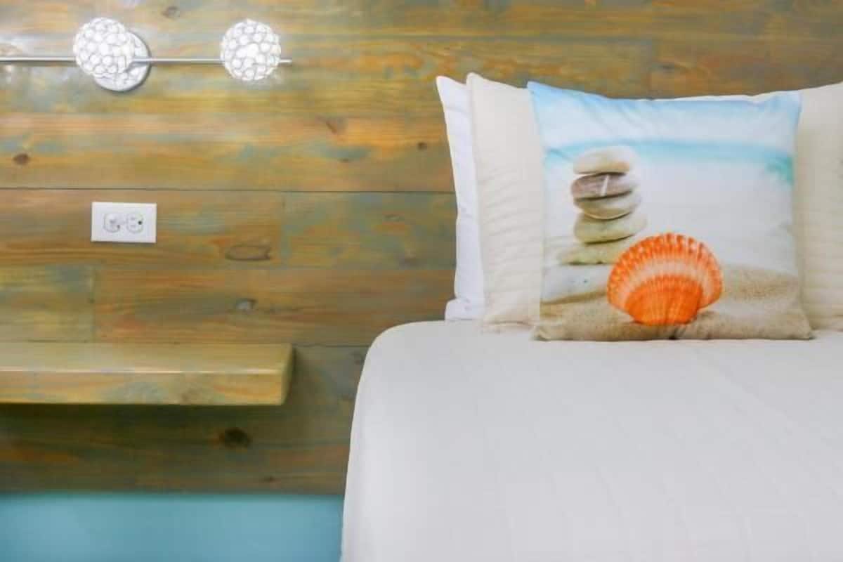 1 quarto, edredons de pluma, cofres nos quartos, cortinas blackout