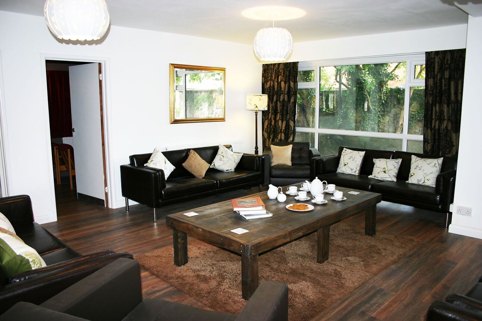 Rare Gem Of A Large Holiday Let In The Peak District - Bakewell