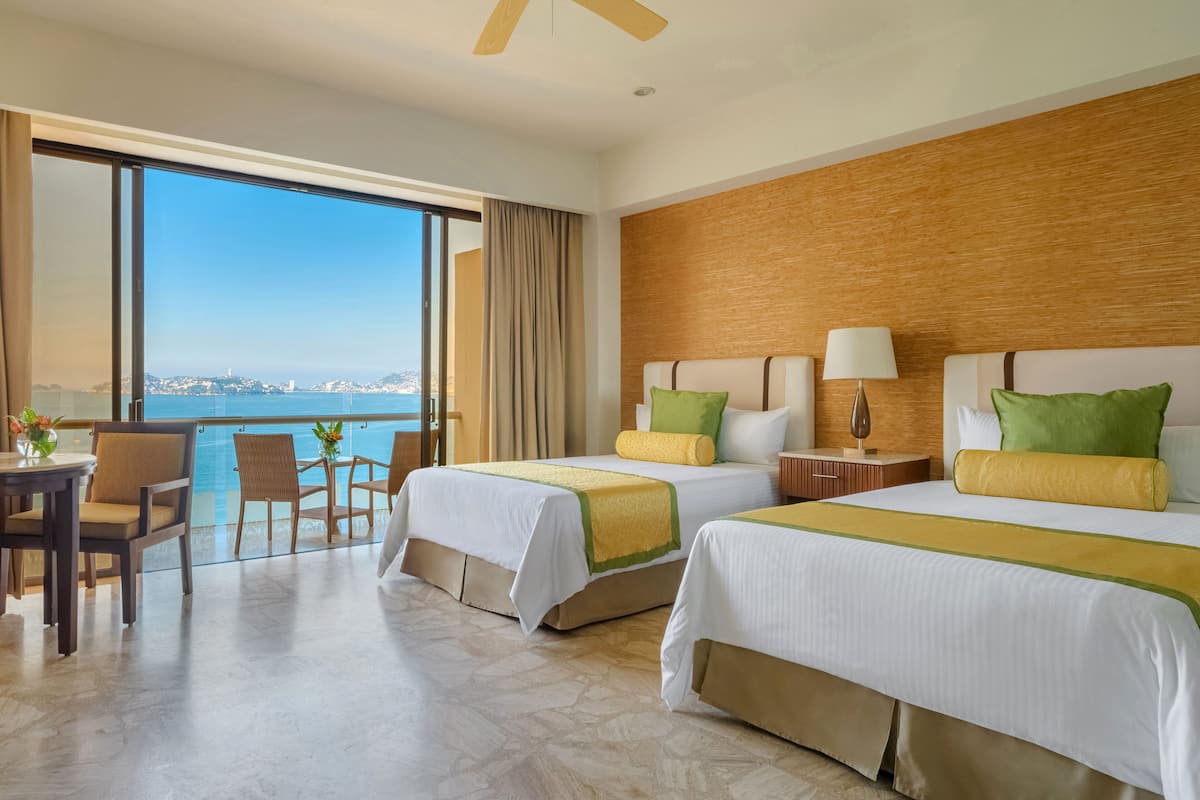 Quarto Deluxe, 2 camas de casal, vista para o oceano (Preferred Club) | Minibar, cofre com capacidade para portátil