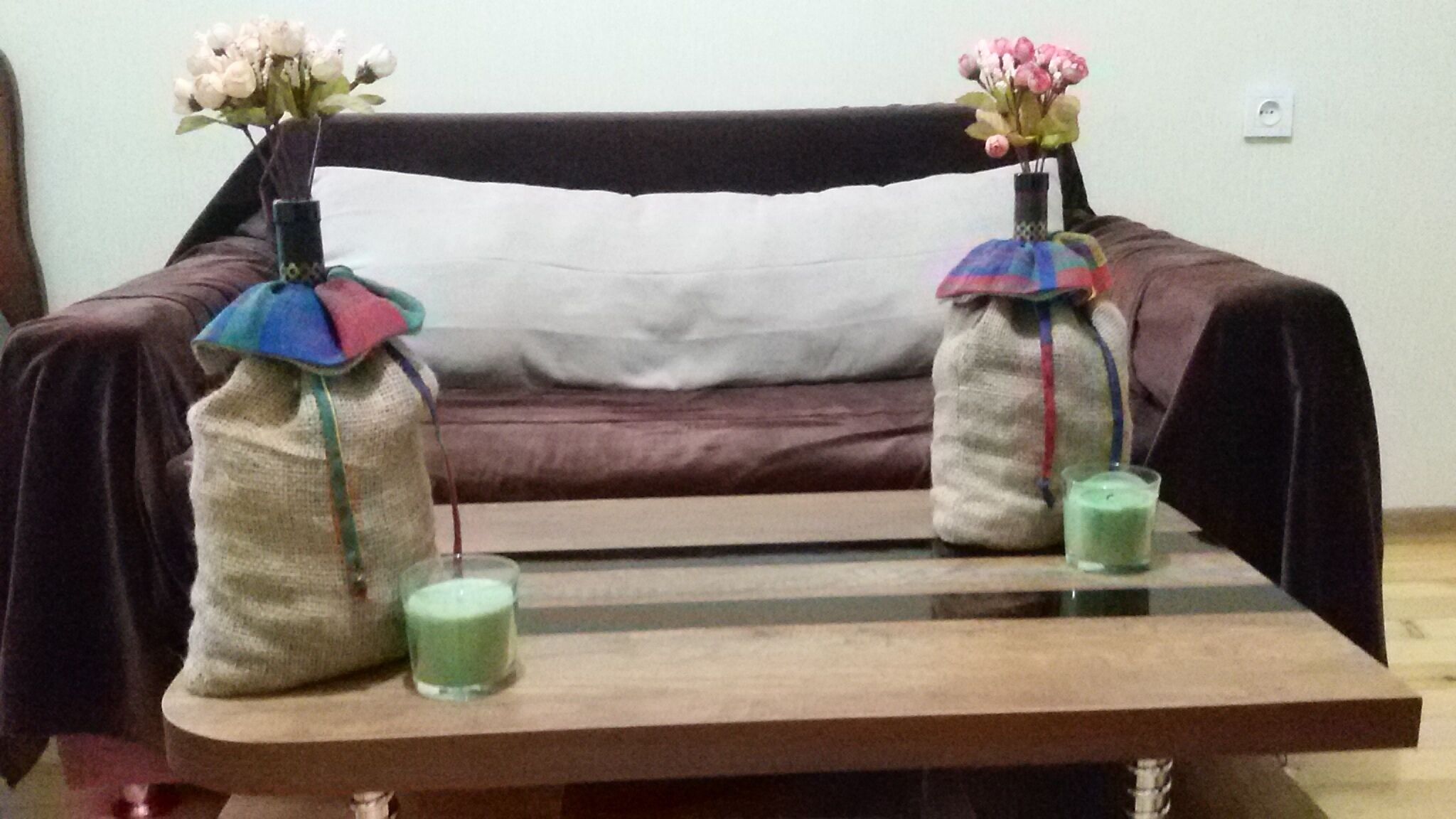 Isk Home. Isk Home Apartment With A Balcony Is Located In Tbilisi - Tbilisi