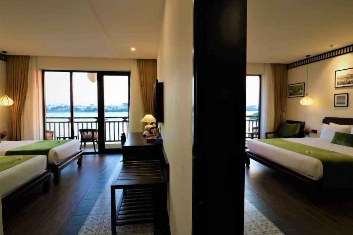 1 quarto, roupa de alta qualidade, camas de colchão pillowtop, minibar
