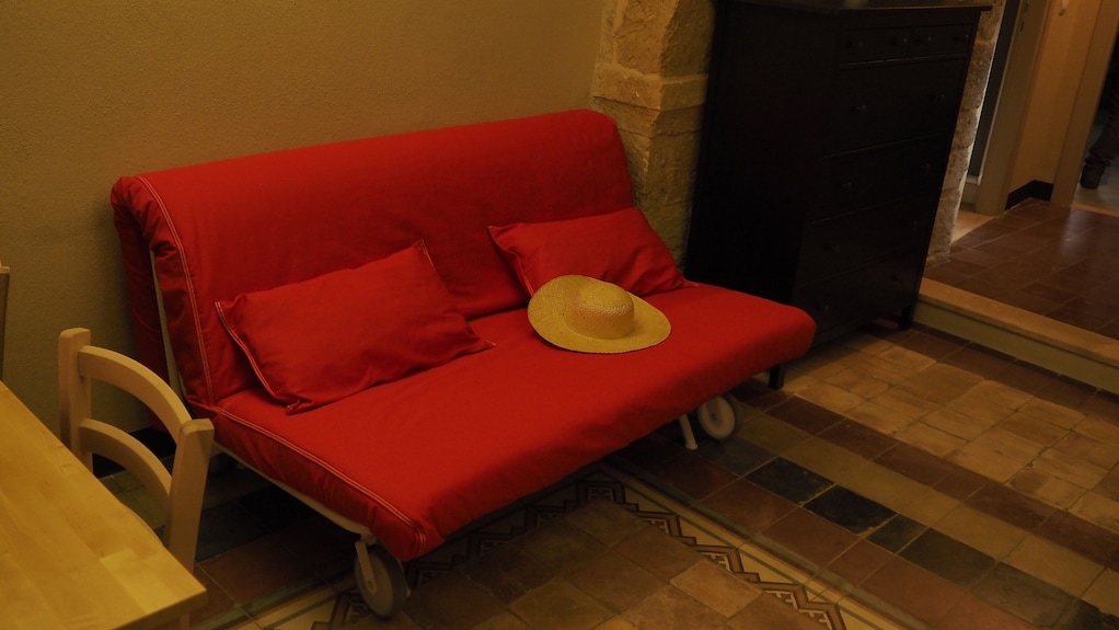 Apartamento De Dos Habitaciones En Una Casa De 700 A Pocos Km Del Mar, Conveniente Para Todos Los Servicios - Cerdeña