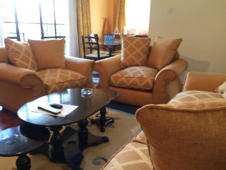 P Samra 2 Bedroom Apt Fully Furnished & Serviced - 나이로비
