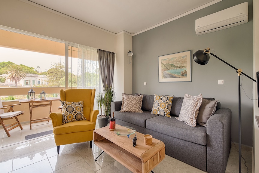 Stylish Central Apartment In Rhodes City - 5 Mins To Old City & The Beach - Rhodes