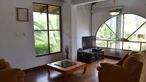 Apartamento Deluxe, 3 quartos, cozinha, vista para o jardim
