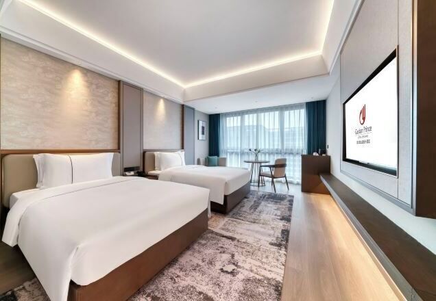 Escrivaninha, cortinas blackout, Wi-Fi de cortesia, roupa de cama