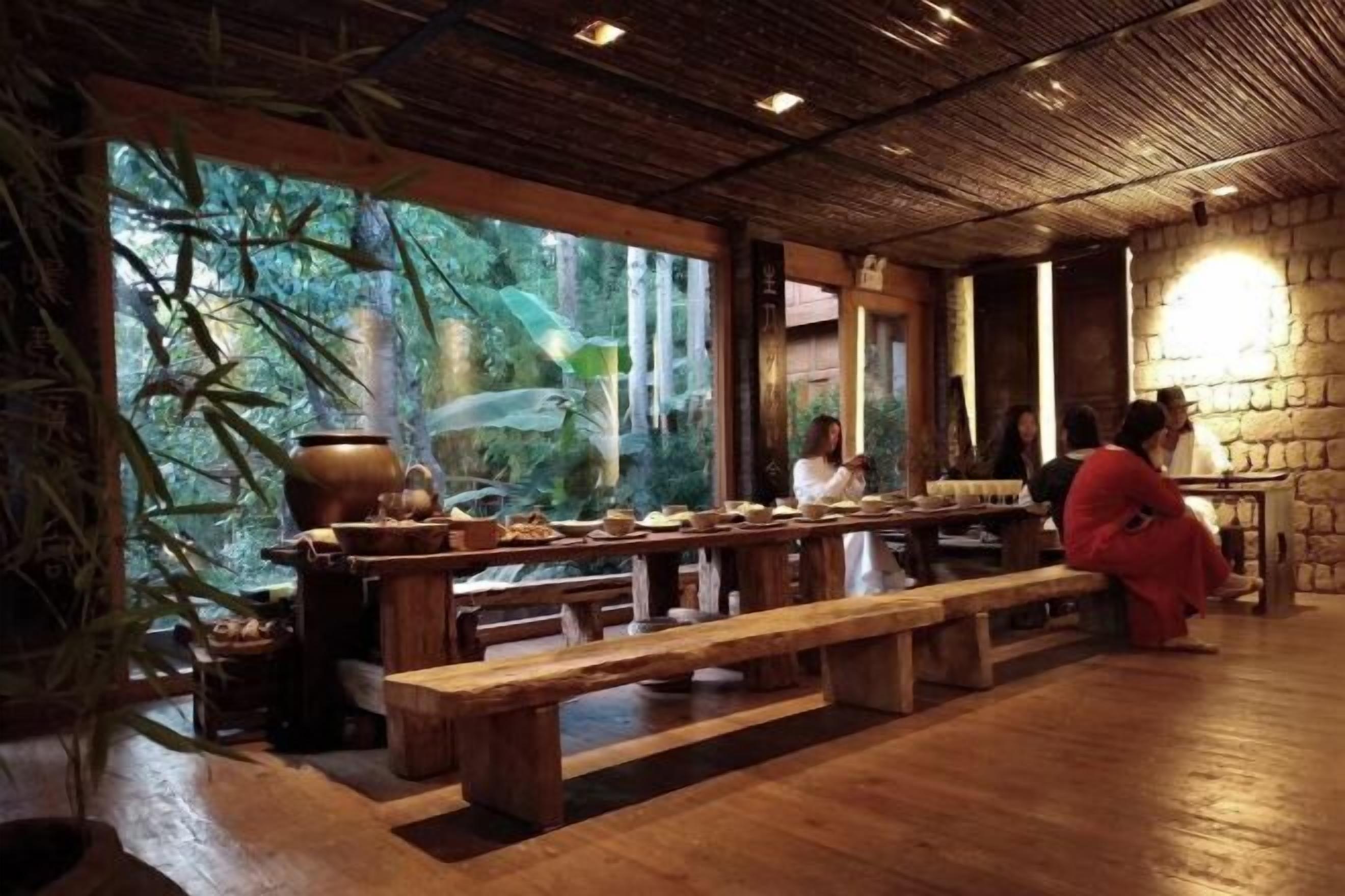 Café da manhã, almoço e jantar