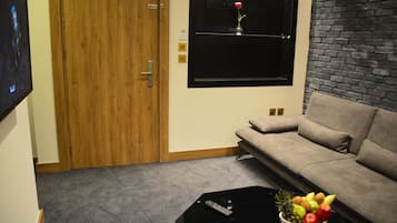 Suite (Monarch) | Sala | Televisor LED