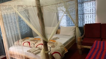 Roupas de cama premium, Wi-Fi de cortesia, roupa de cama