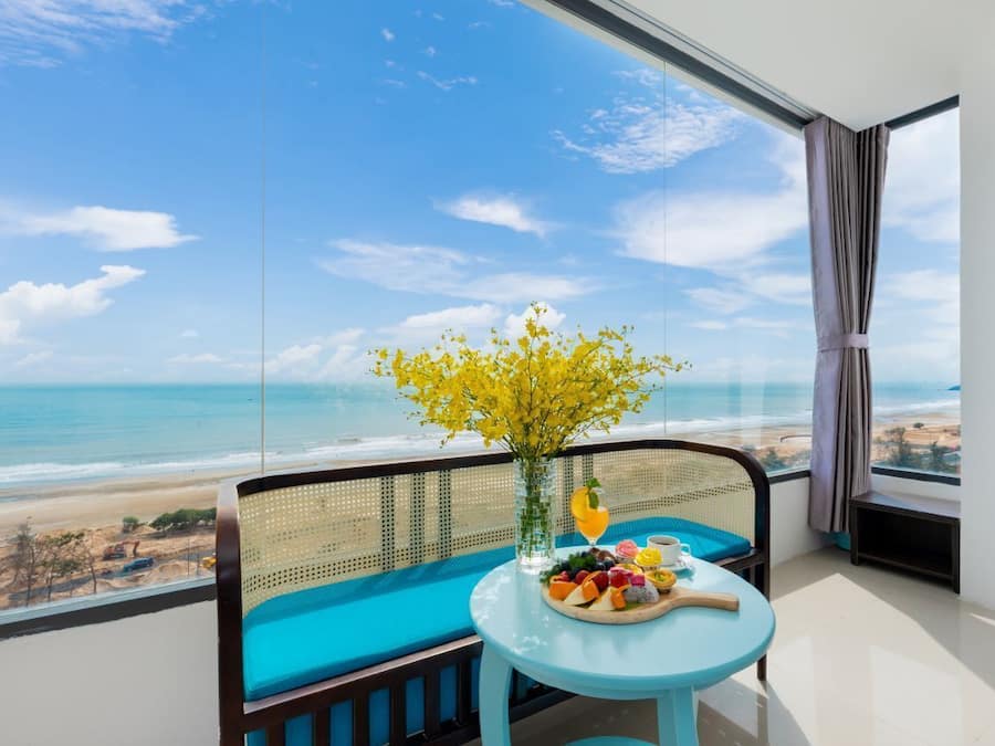 Suite, vista para o mar | Roupa de alta qualidade, camas de colchão Select Comfort, minibar