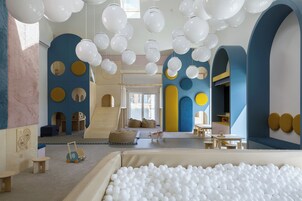 Área de recreio para crianças (coberta)