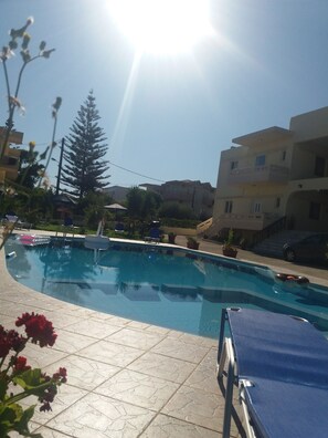 Apartment, Balcony, Side Pool View (Apartment 9) | Vista do quarto