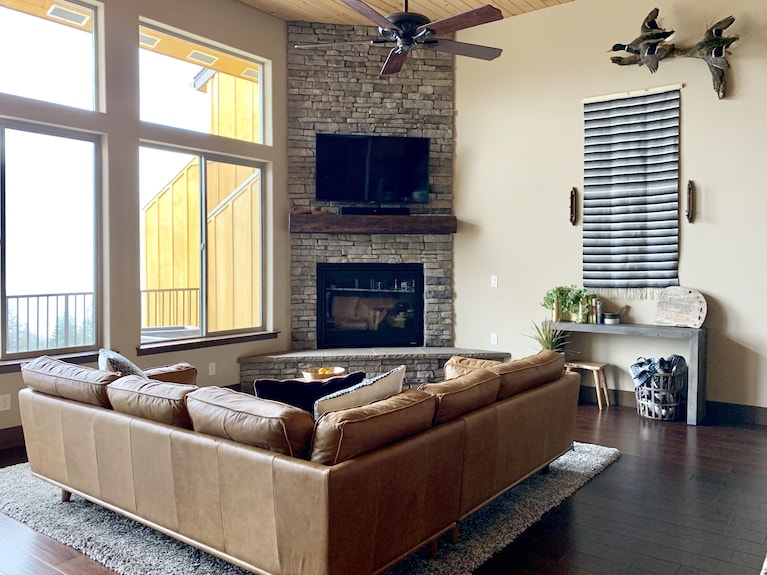 The Edge: Picturesque & Secluded Gem - Scenic View - Shaver Lake, CA