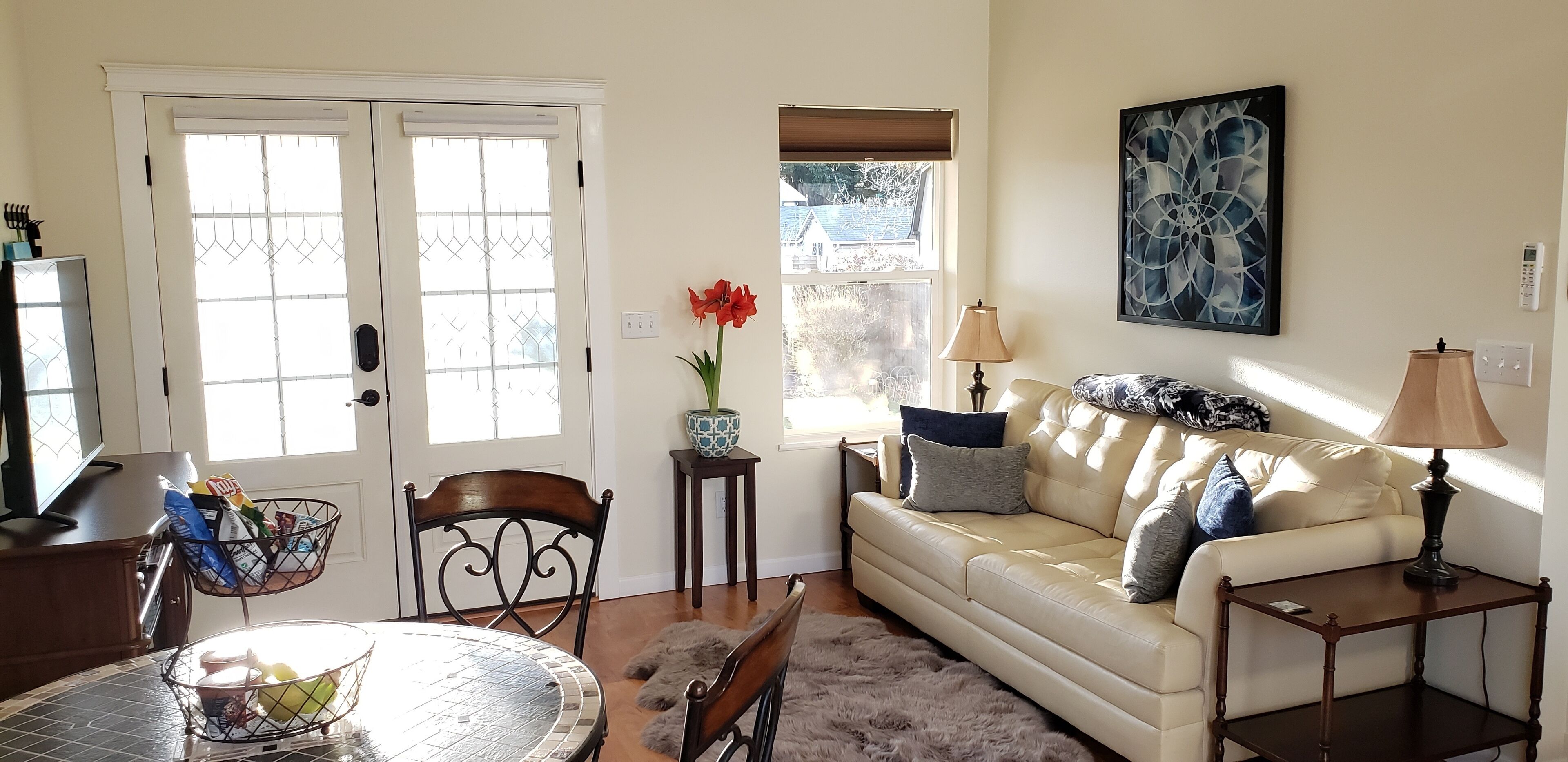 The Silverton Cottage- A Garden Retreat - Oregon