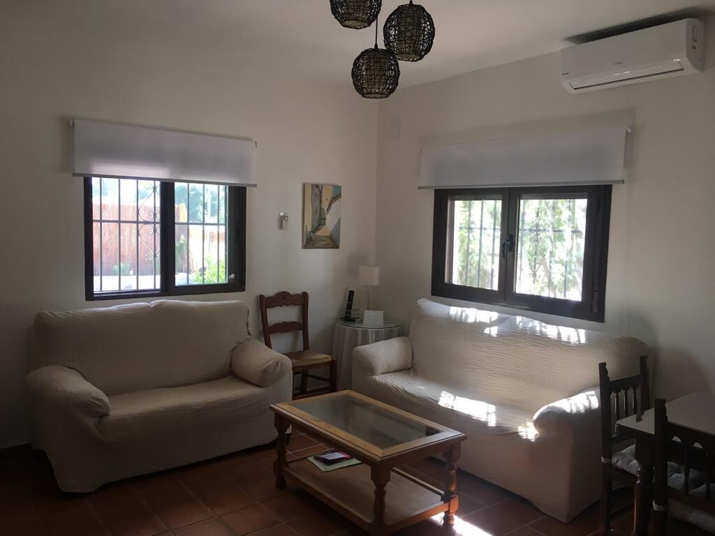 Casa Rural (Alquiler íNtegro) La Maestra Para 6 Personas Más 1  Adicional. - Andalucía