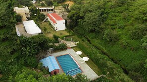 Fachada da propriedade