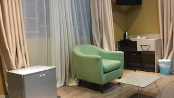 Quarto Duplo Comfort | Secretária, ferro/tábua de engomar, Wi-fi grátis