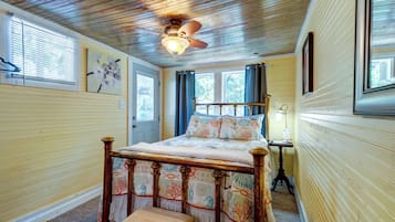 Quarto Standard, 1 cama de casal | 1 quarto, com decoração personalizada, com mobília individualizada