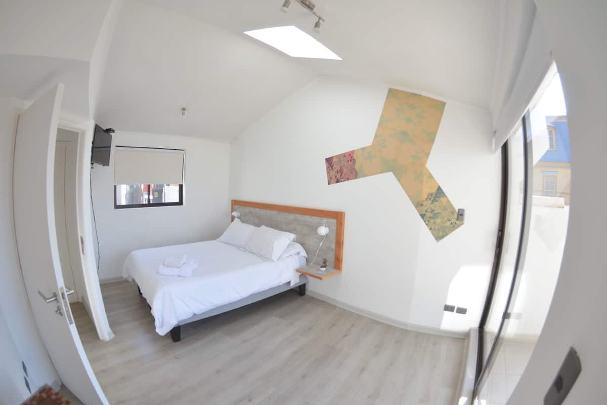 Quarto, várias camas (202) | 1 quarto, secretária, cortinas/cortinados opacos