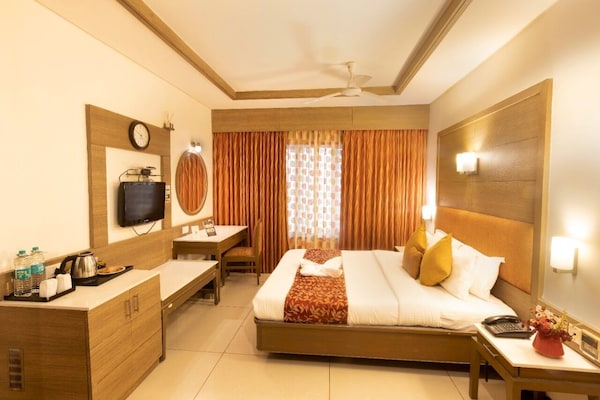 Clinton Park Inn - Velankanni