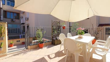 Apartamento, 2 quartos | Terraço/pátio interior