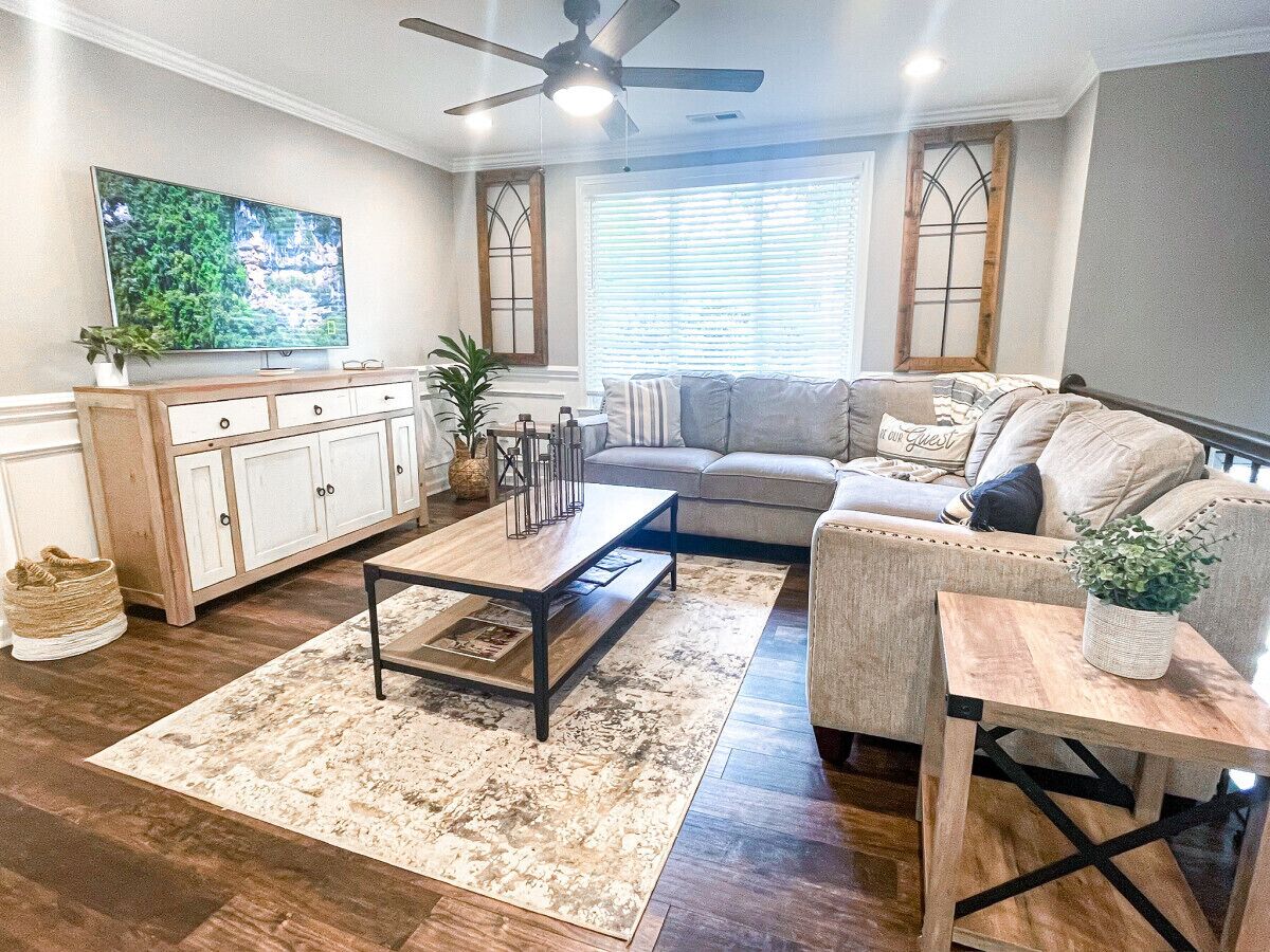 Fire Pit+foosball | Walk To Greenway Trail - Piper Glen Drive – Charlotte