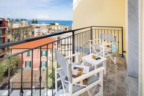 Quarto Individual Clássico | Varanda